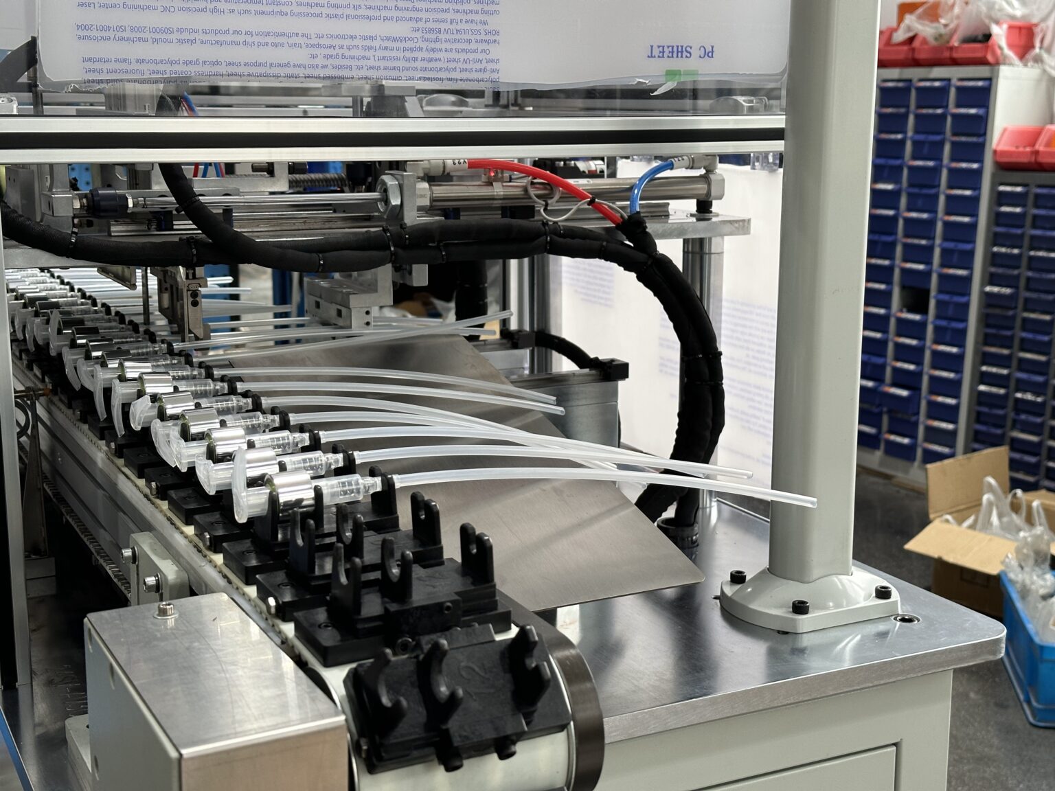 Automated Tube Cutting Machine with Switching of Different Products