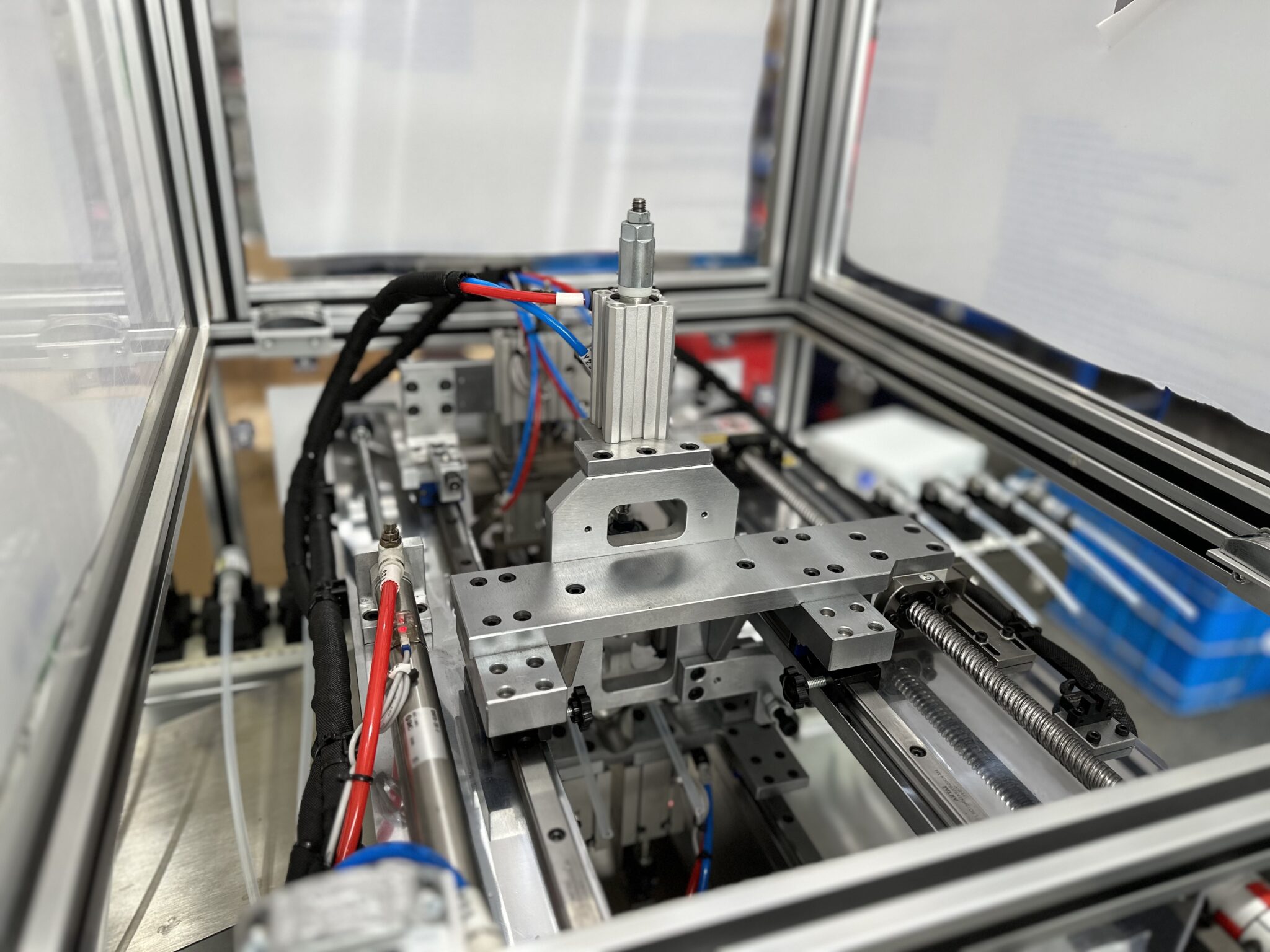 Automated Tube Cutting Machine with Switching of Different Products
